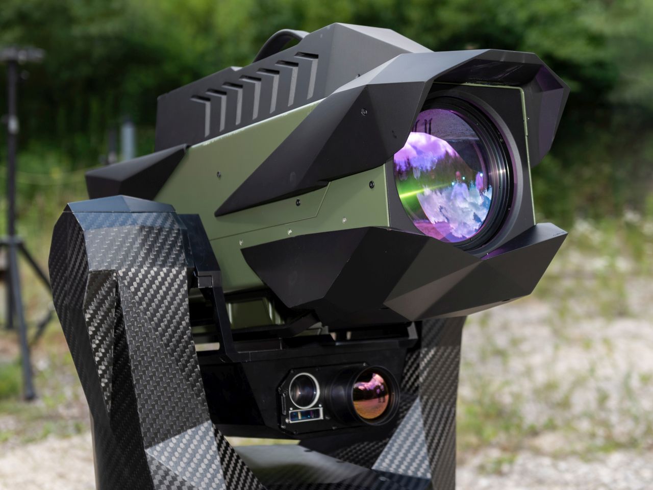 MBDA stellt tragbare Laserwaffe vor | Offizielle Pressewebseite der ...